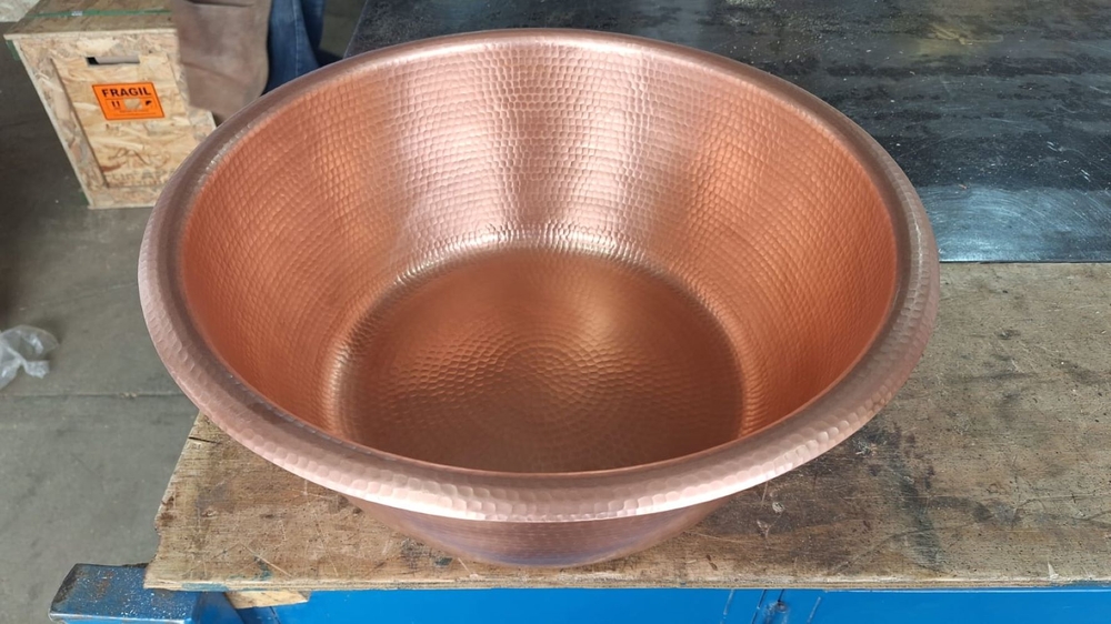 20" Hand Hammered Copper Pedicure Foot Spa with 1-1/2 in Drain Hole